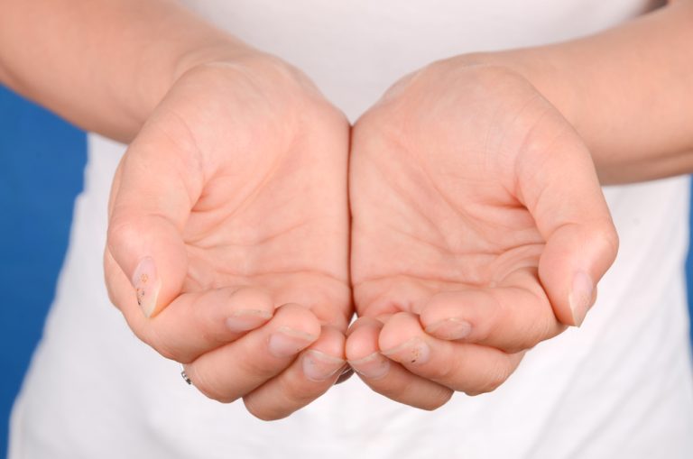 K čemu slouží rýhy na našich dlaních: Ne, není v nich ukrytá budoucnost