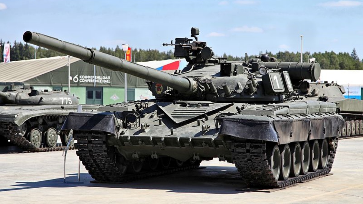 T-80BVM střílí projektily z ochuzeného uranu | VědaŽivě.cz