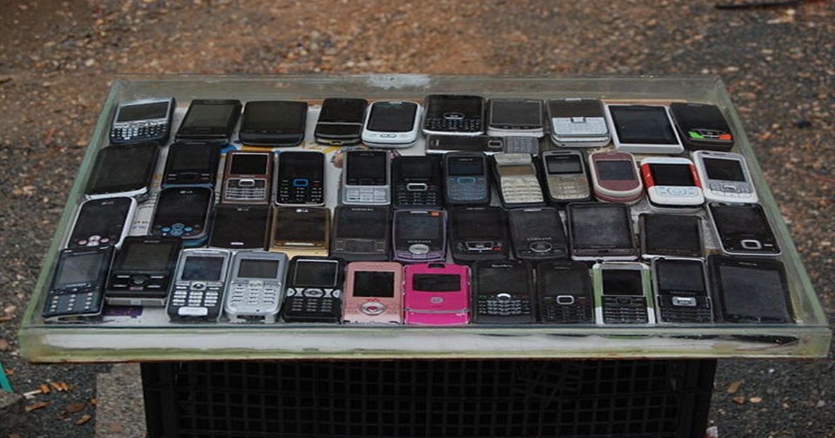 Zákaz telefonů v Česku? V zahraničí to už funguje, možná to čeká i nás